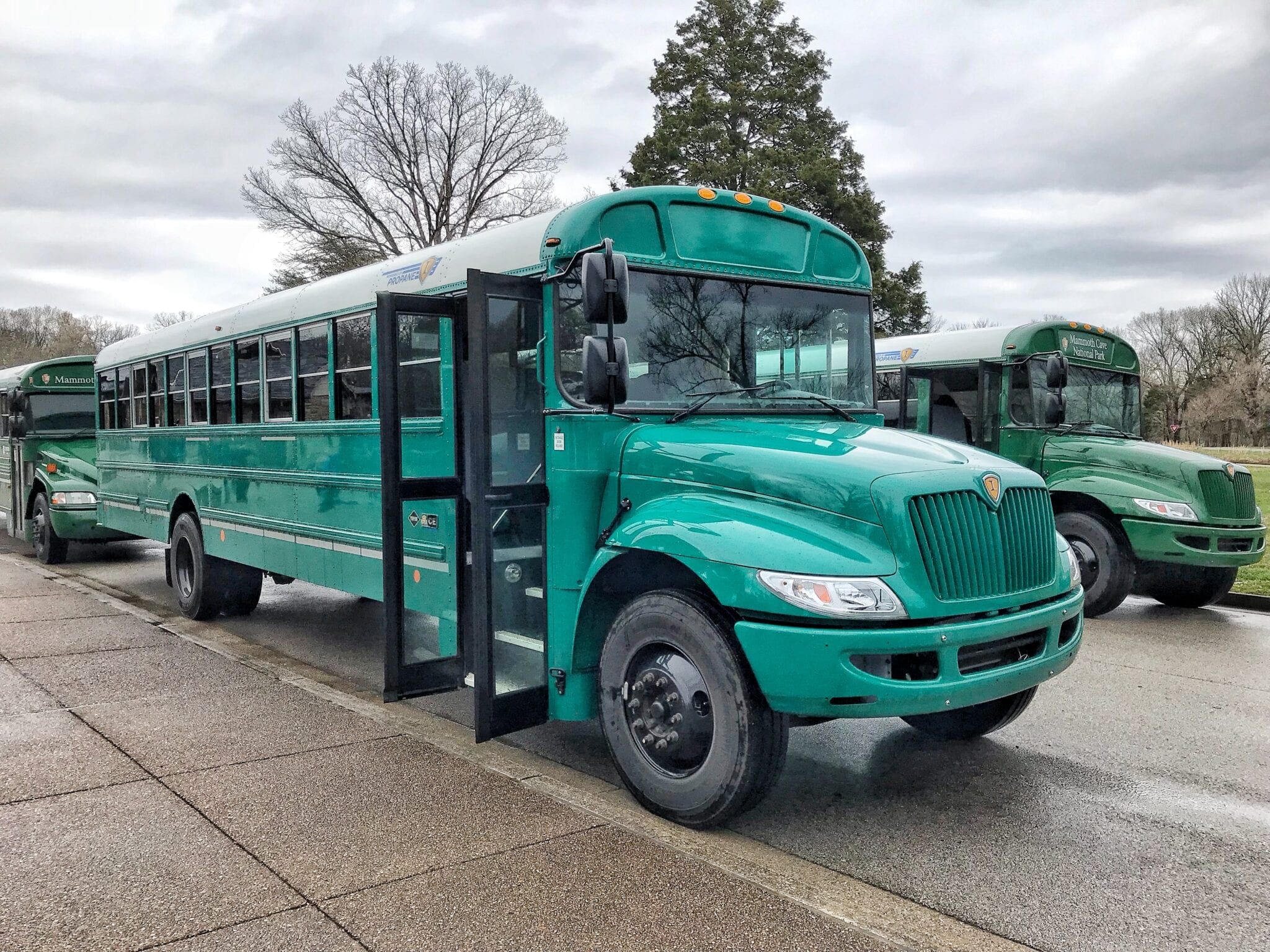 Spot Our Stuff - Teal IC Bus Powered by Propane at Mammoth Cave ...