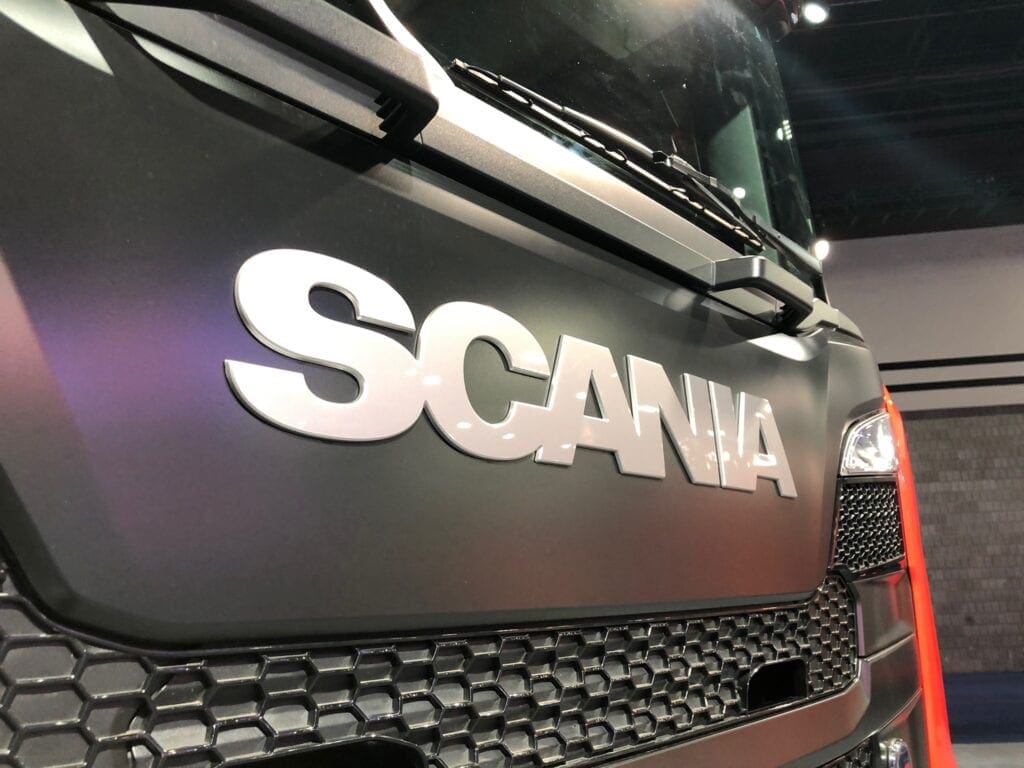 Navistar Explores Scania Solutions To Support Canadian Mining ...