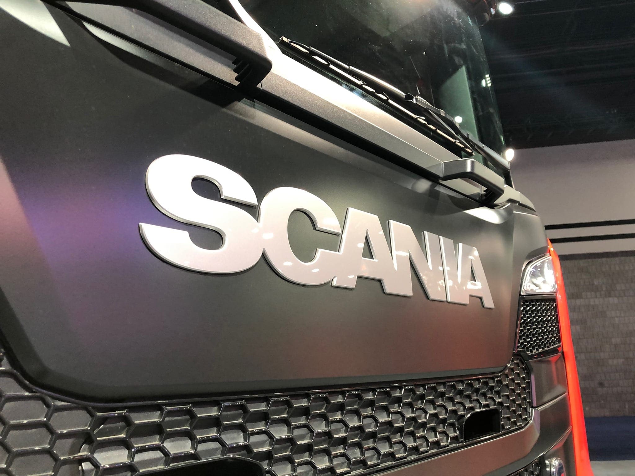 Navistar Explores Scania Solutions To Support Canadian Mining ...